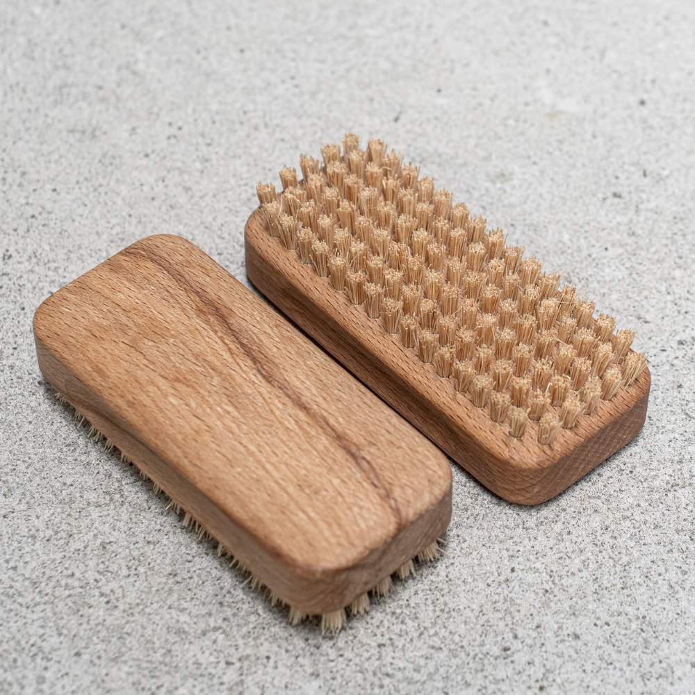 KELLER BURSTEN Gardener's Nail Brush Vegan